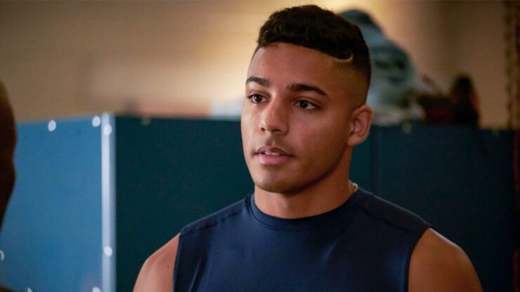 Michael Evans Behling Biography, Age, Height, Girlfriend & Net Worth - VCSD