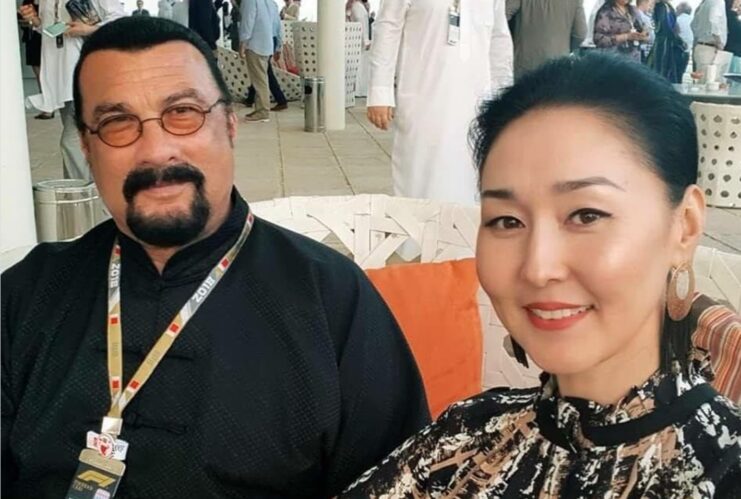 Erdenetuya Batsukh Biography, Age, Height, Husband & Net Worth 2024 - VCSD